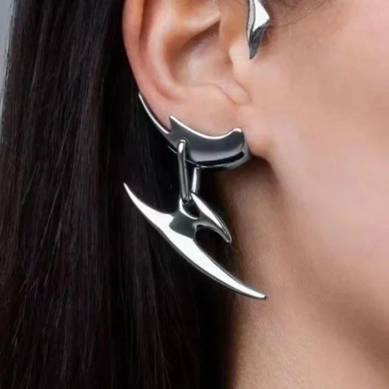 Cyberpunk Mechanical Ear Bone Clip – CYBER TECHWEAR