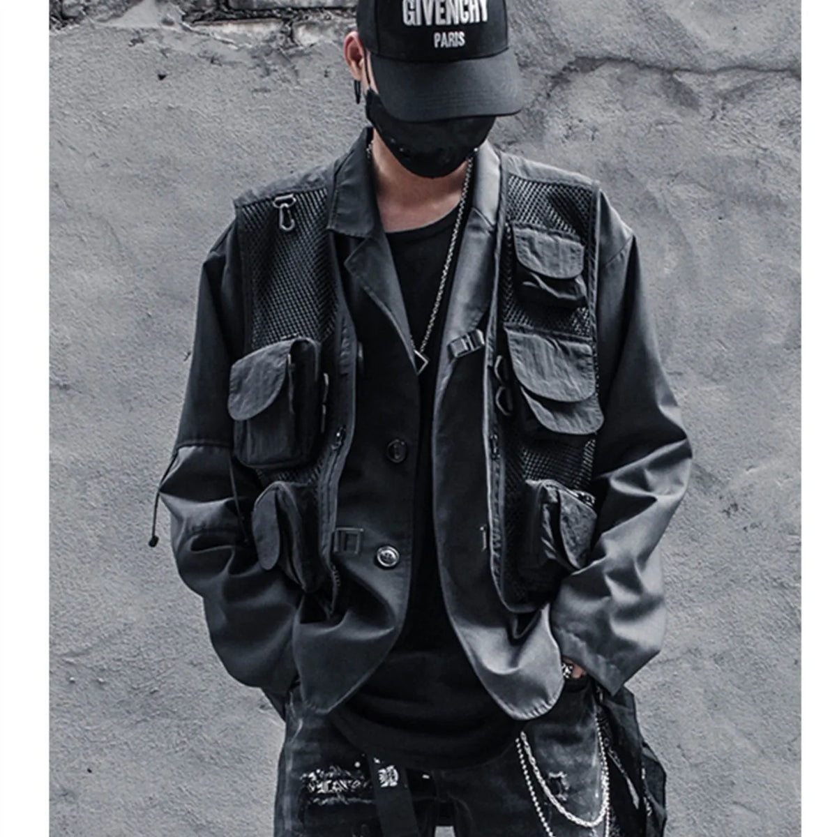 Black Tactical Cargo Vest | CYBER TECHWEAR®