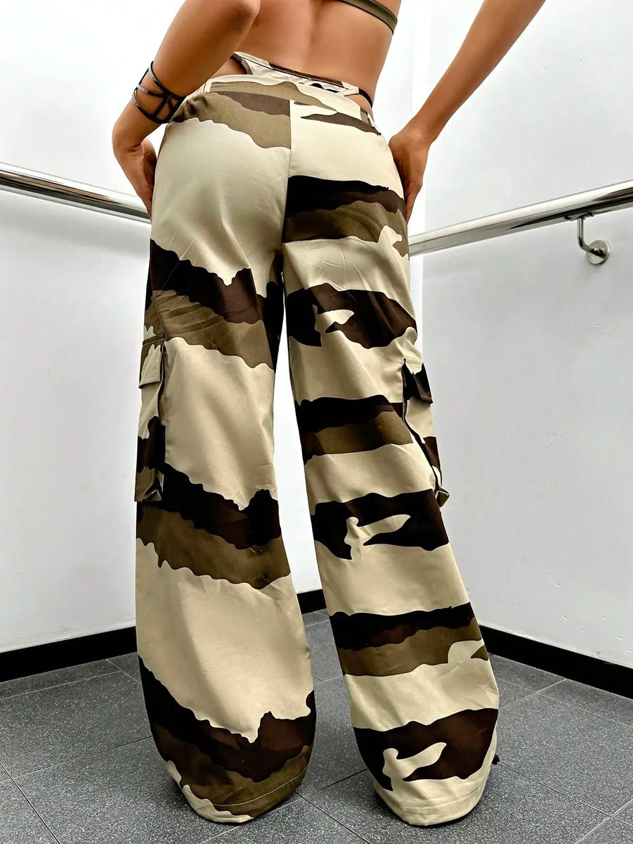 Leg Parachute Camo Cargo Pants | CYBER TECHWEAR®