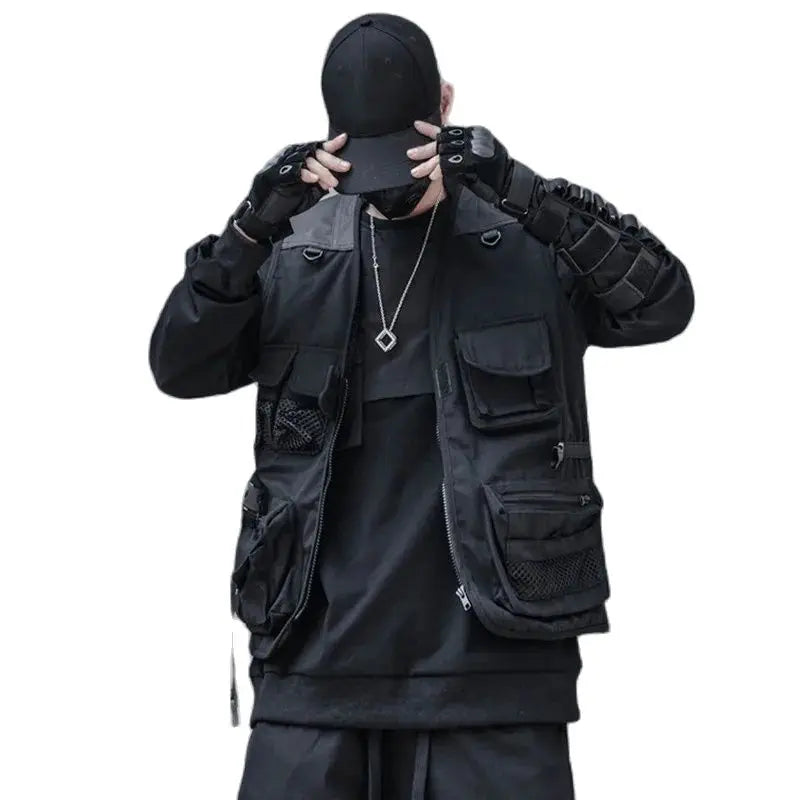 Multi-pockets Tactical Cargo Vest | CYBER TECHWEAR®