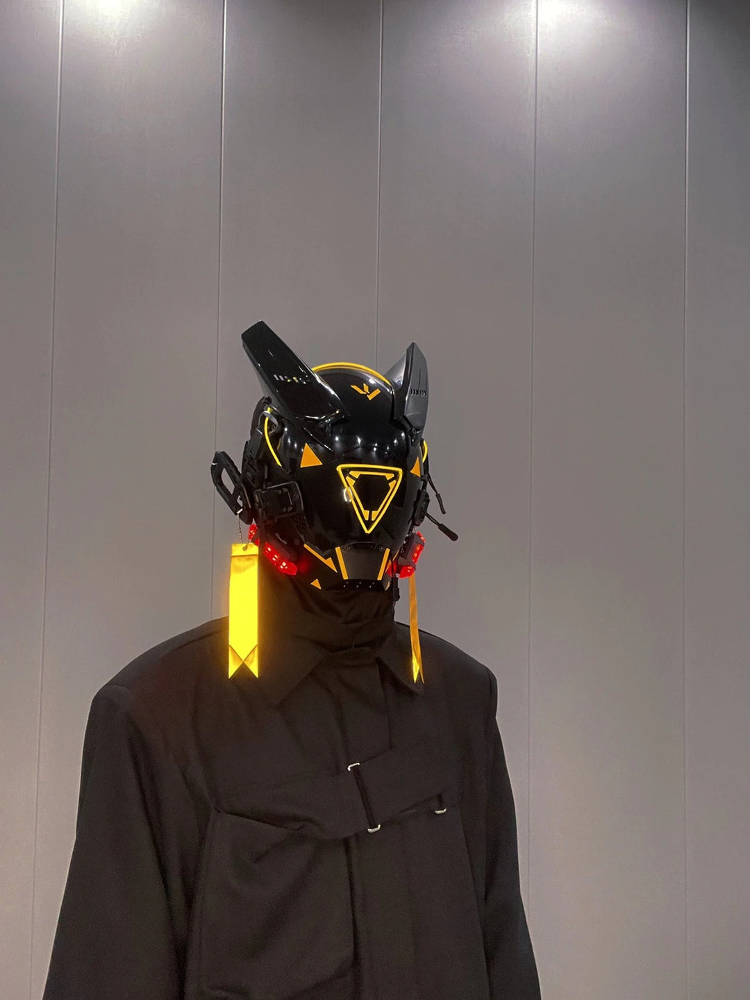Cyberpunk Helmet Yellow | CYBER TECHWEAR®