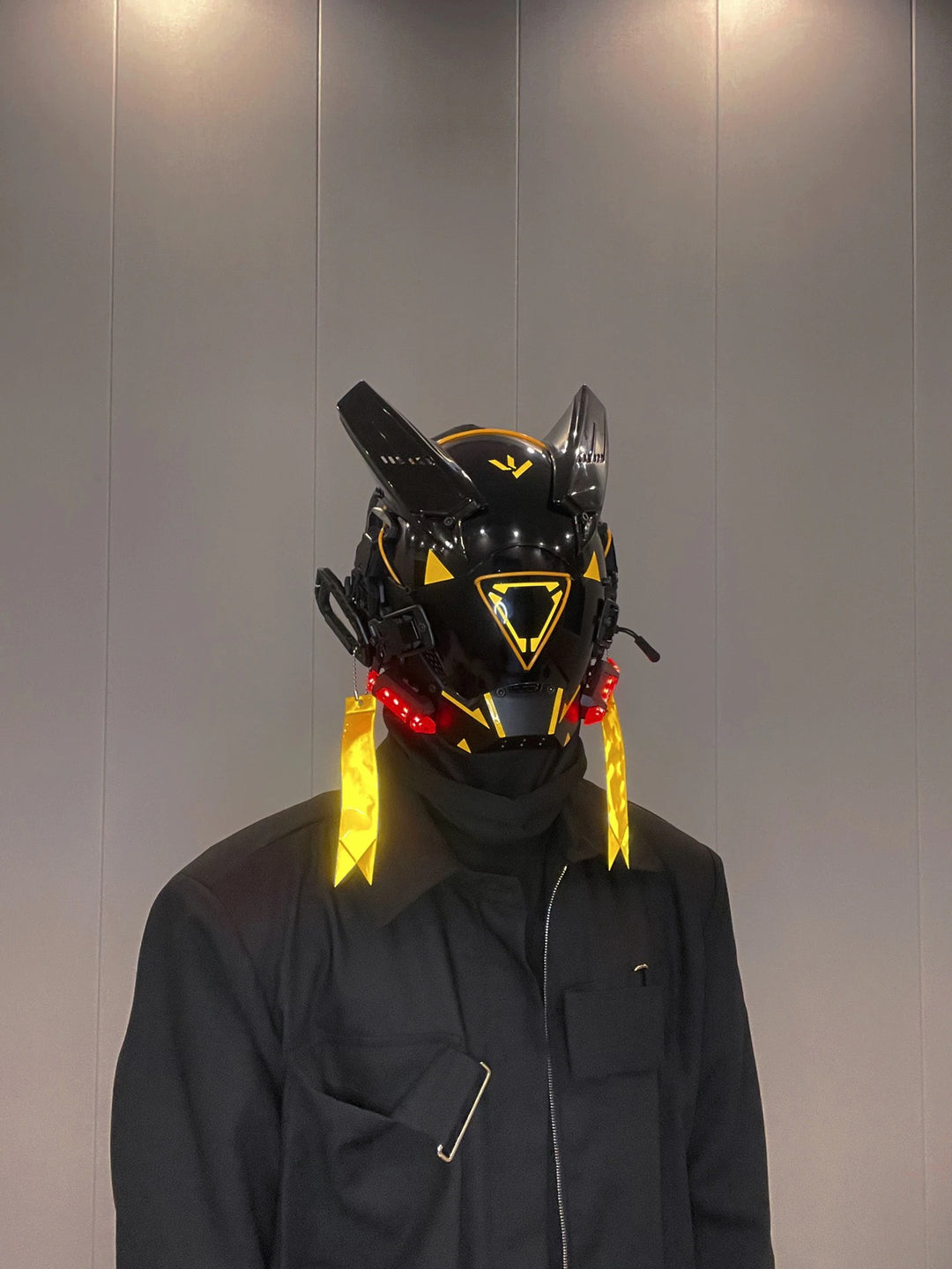 Cyberpunk Helmet Yellow | CYBER TECHWEAR®