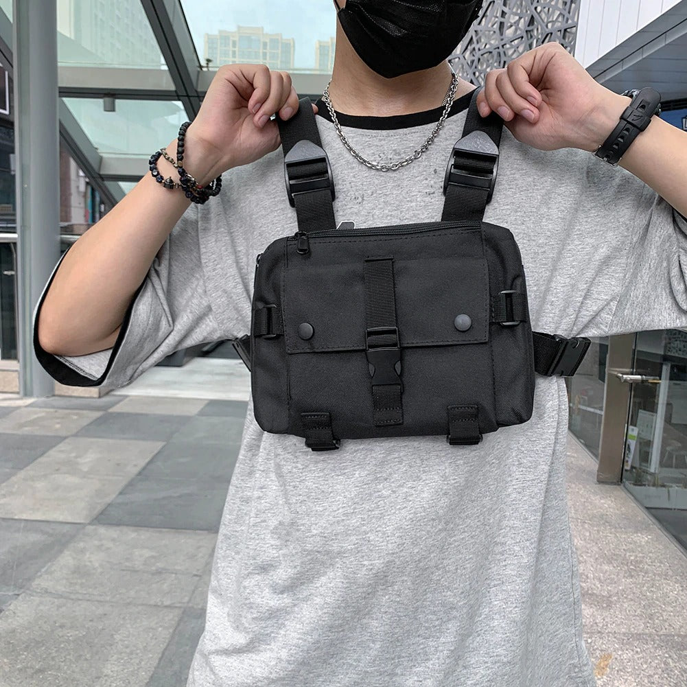 Black Utility Chest Bag | CYBER TECHWEAR®
