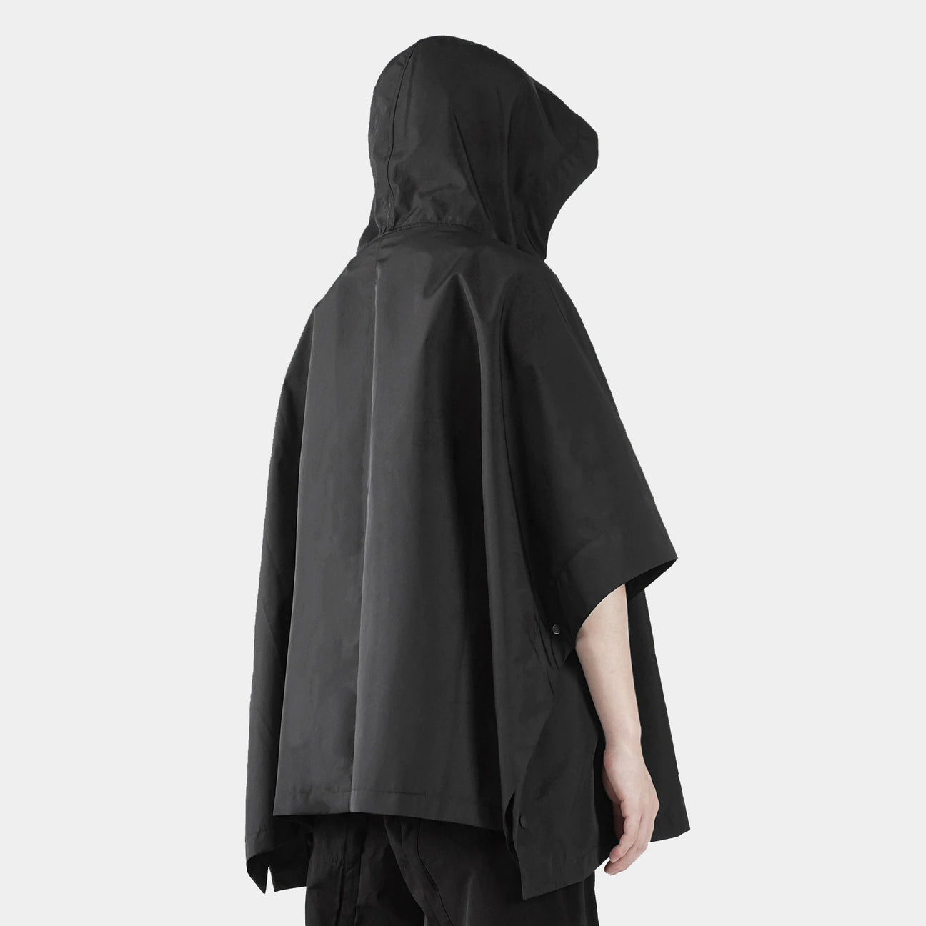 Functional Techwear Poncho Cyber Techwear